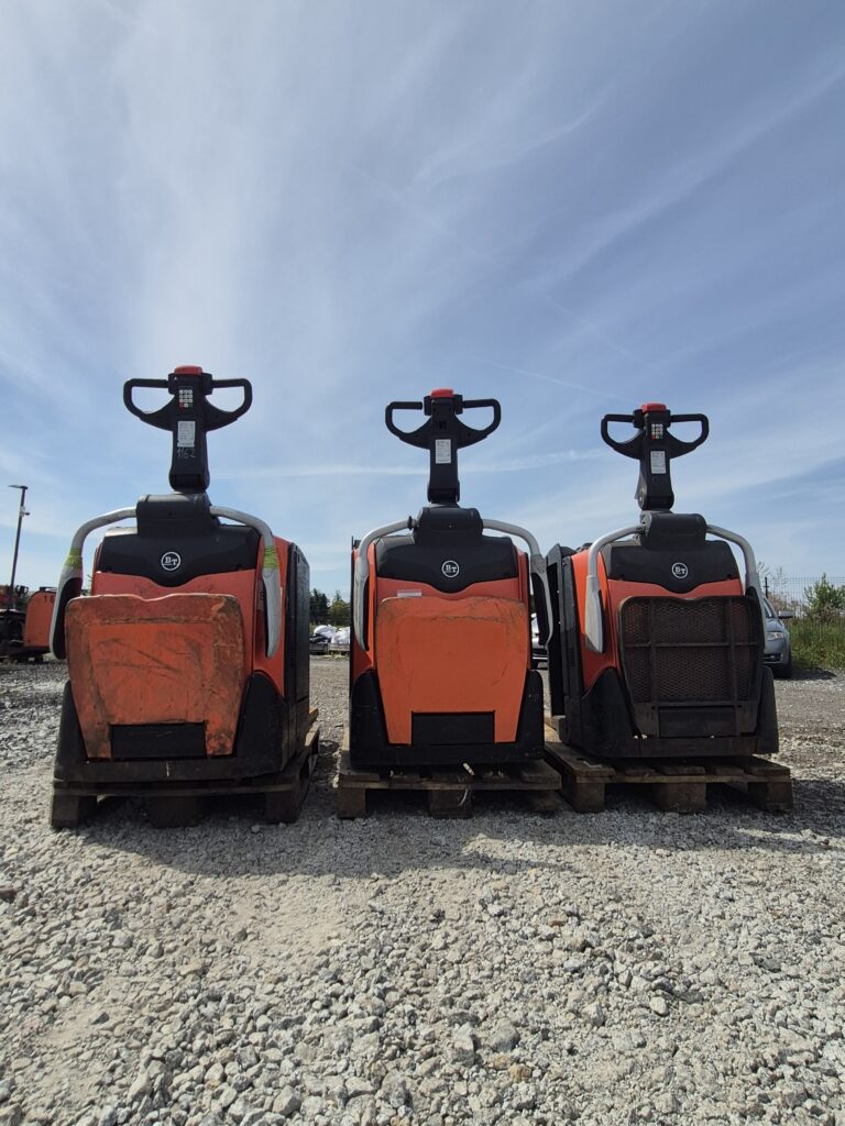 Wózek paletowy z platformą Toyota/BT LPE 220 - fltgrupa.pl